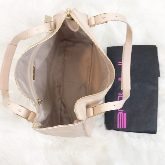 Innue | Bags | Innue Leather Bag Large Tote Shoulder Nude Cream | Poshmark